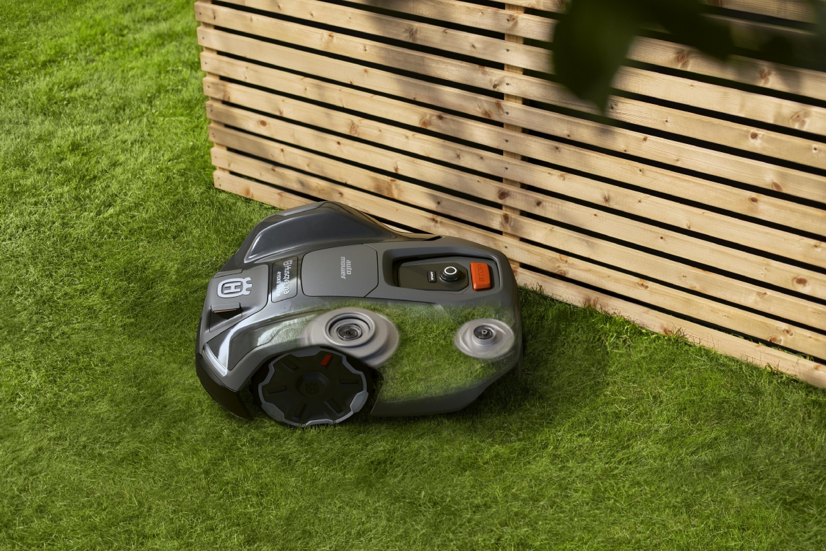 Nieuwe Husqvarna automowers: 310E NERA en 410XE NERA