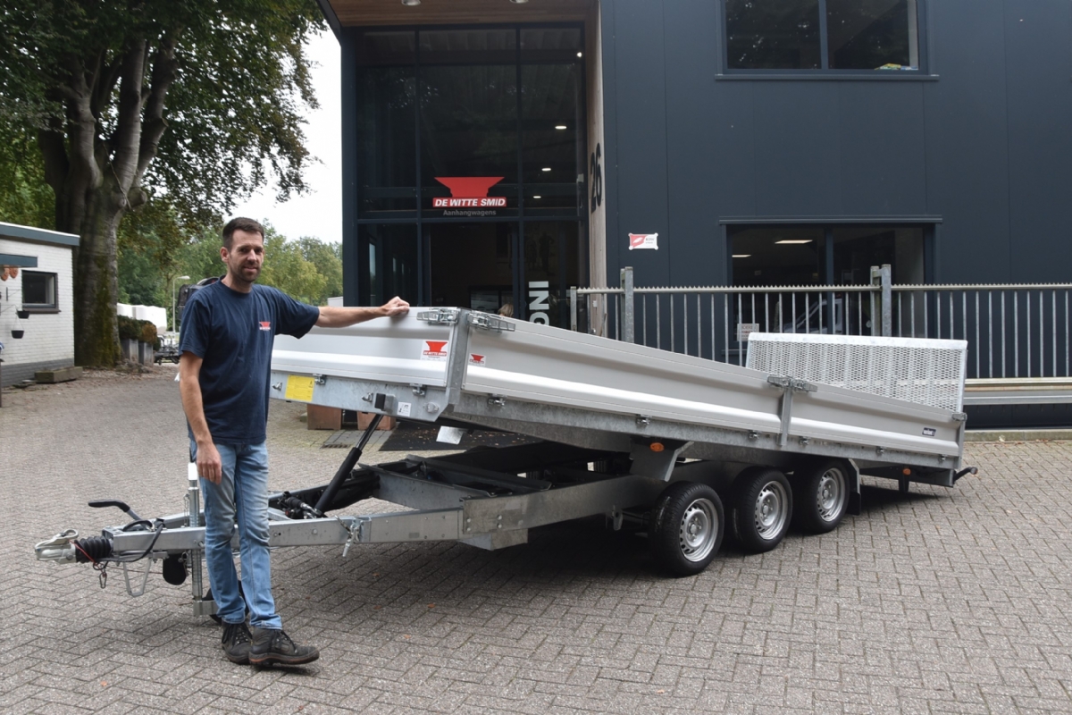 De Witte Smid nu ook dealer van de Deense Variant-aanhangers